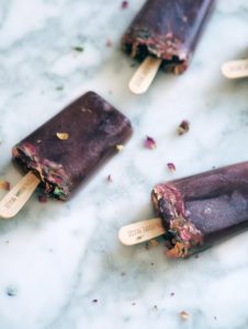 Sodavandsis: HER får DU opskrift på hjemmelavet Sun Lolly is